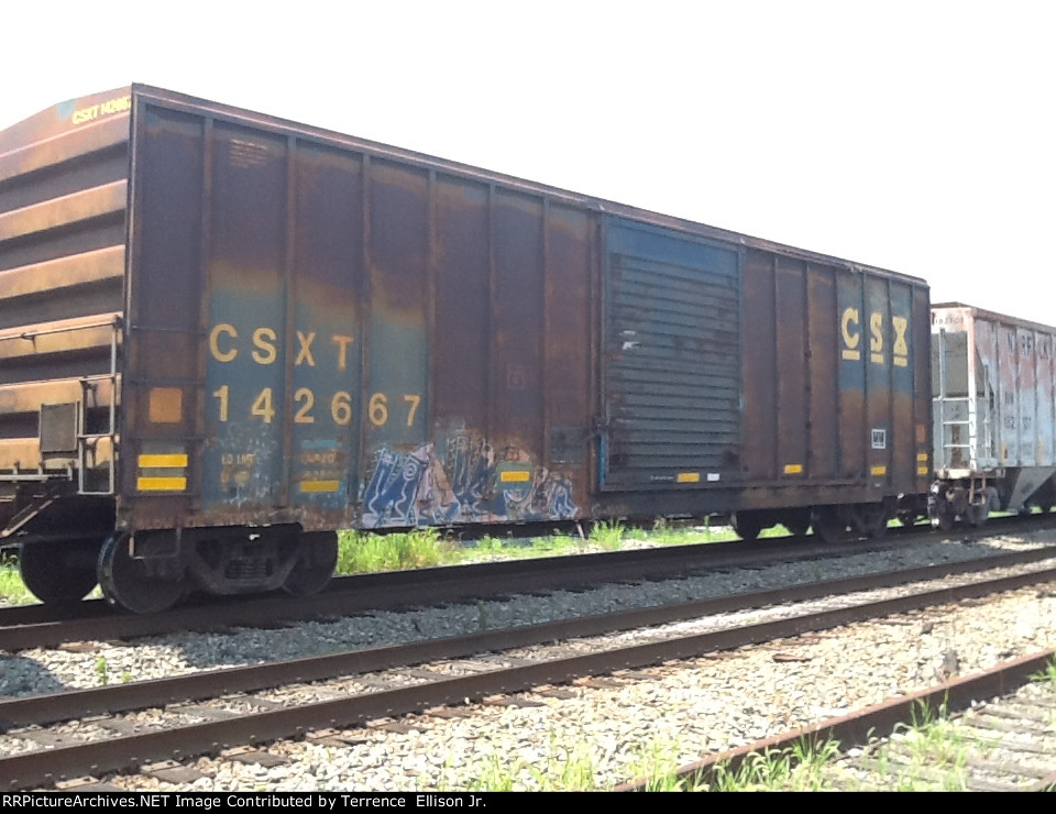 CSX Boxcar 142667